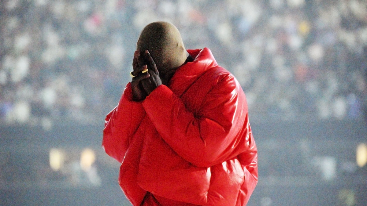Dấu ấn nổi bật của Kanye West trong ngành công nghiệp thời trang hiện ...